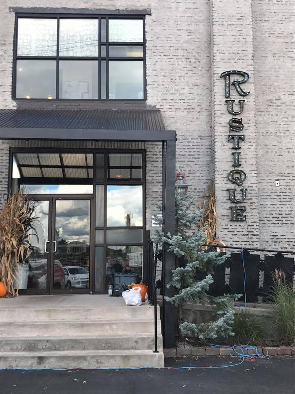 Vintage Marquee Letters: Adding a Cool Vintage Look to Store Signage ...